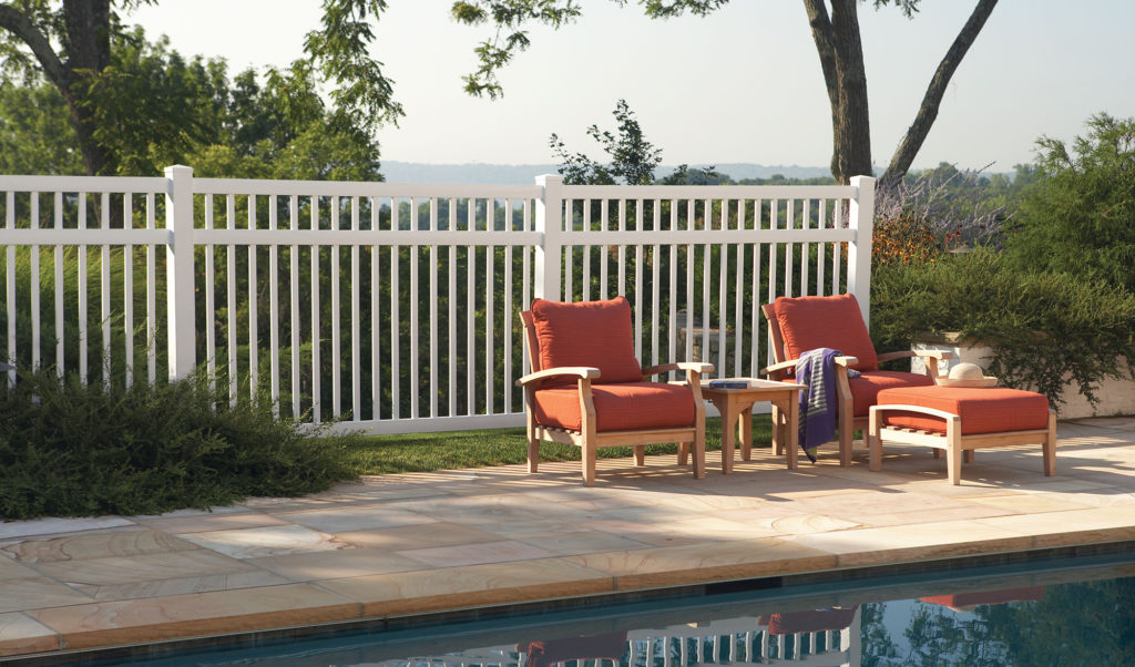 Aluminum, Vinyl, and Wood Pool Fences | The Fence Authority